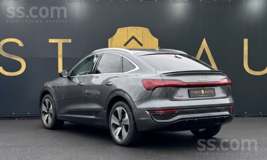 Grey Audi E-Tron 2023 in Tukums, with an engine capacity of 0.00 L and mileage of 132 thousand km for 39990 €, photo 3 on AUTOMOTO.COM.LV