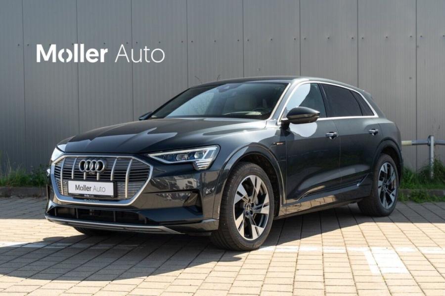 Grey Audi E-Tron 2023 in Vilnius, with an engine capacity of 0.00 L and mileage of 48 thousand km for 38300 €, photo 1 on AUTOMOTO.COM.LV