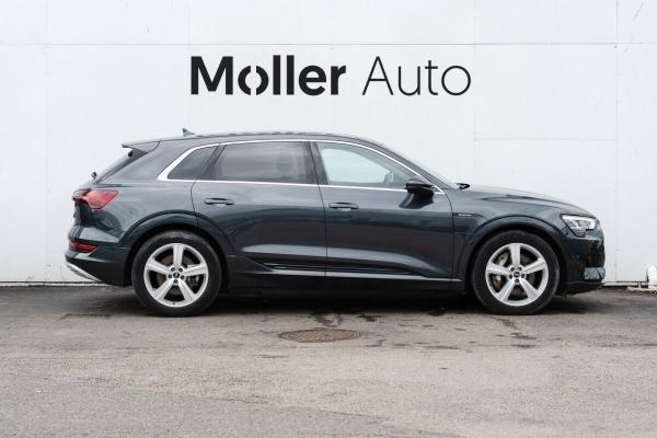 Pelēks Audi E-Tron 2023 Rīga, ar dzinēja tilpumu 0.00 L un nobraukumu 37 tūkst. km par 38900 €, foto 6 vietnē AUTOMOTO.COM.LV