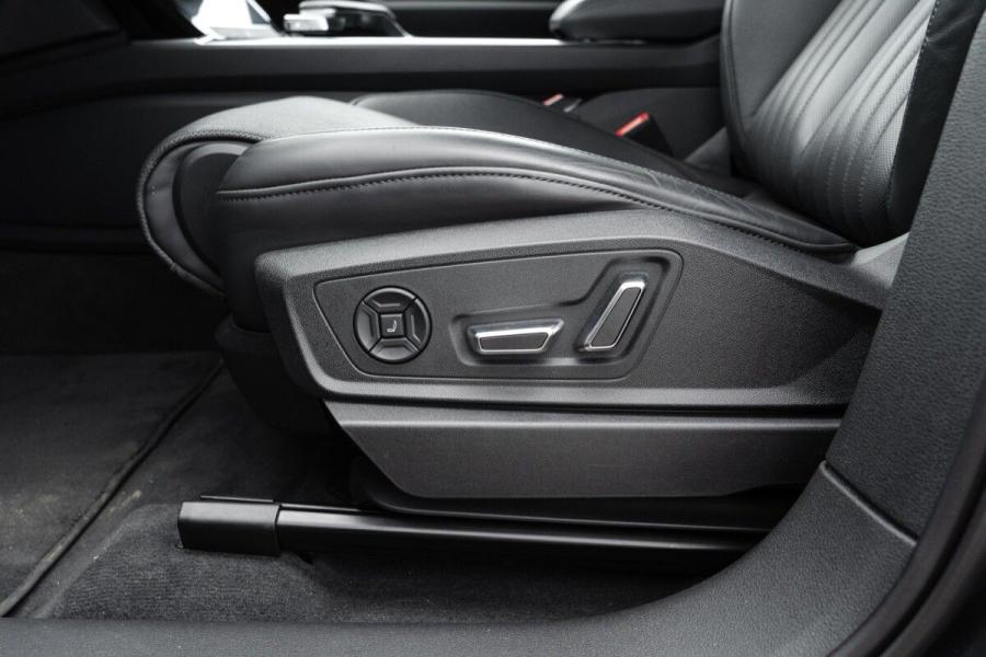 Grey Audi E-Tron 2023 in Riga, with an engine capacity of 0.00 L and mileage of 37 thousand km for 38900 €, photo 15 on AUTOMOTO.COM.LV