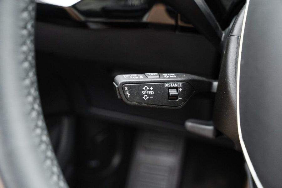 Grey Audi E-Tron 2023 in Riga, with an engine capacity of 0.00 L and mileage of 37 thousand km for 38900 €, photo 17 on AUTOMOTO.COM.LV
