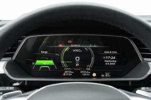 Grey Audi E-Tron 2023 in Riga, with an engine capacity of 0.00 L and mileage of 37 thousand km for 38900 €, photo 20 on AUTOMOTO.COM.LV