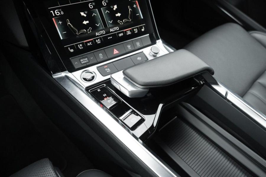 Grey Audi E-Tron 2023 in Riga, with an engine capacity of 0.00 L and mileage of 37 thousand km for 38900 €, photo 23 on AUTOMOTO.COM.LV