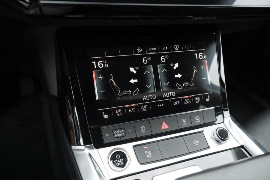 Grey Audi E-Tron 2023 in Riga, with an engine capacity of 0.00 L and mileage of 37 thousand km for 38900 €, photo 24 on AUTOMOTO.COM.LV