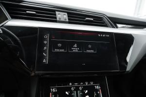 Grey Audi E-Tron 2023 in Riga, with an engine capacity of 0.00 L and mileage of 37 thousand km for 38900 €, photo 31 on AUTOMOTO.COM.LV