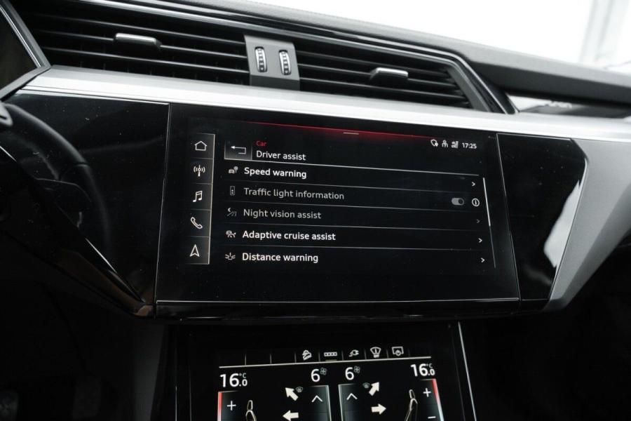 Grey Audi E-Tron 2023 in Riga, with an engine capacity of 0.00 L and mileage of 37 thousand km for 38900 €, photo 33 on AUTOMOTO.COM.LV