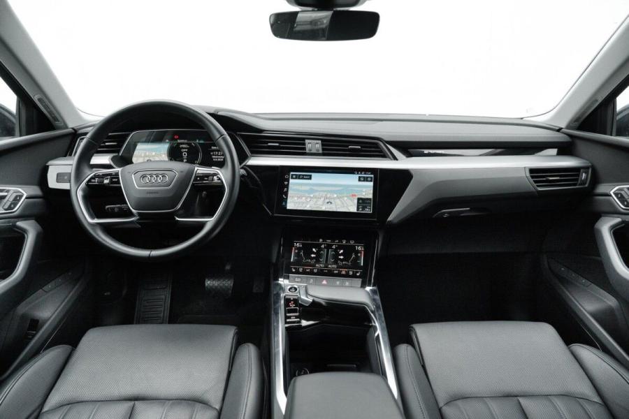 Grey Audi E-Tron 2023 in Riga, with an engine capacity of 0.00 L and mileage of 37 thousand km for 38900 €, photo 43 on AUTOMOTO.COM.LV
