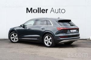 Pelēks Audi E-Tron 2023 Rīga, ar dzinēja tilpumu 0.00 L un nobraukumu 37 tūkst. km par 38900 €, foto 4 vietnē AUTOMOTO.COM.LV