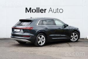 Pelēks Audi E-Tron 2023 Rīga, ar dzinēja tilpumu 0.00 L un nobraukumu 37 tūkst. km par 38900 €, foto 5 vietnē AUTOMOTO.COM.LV