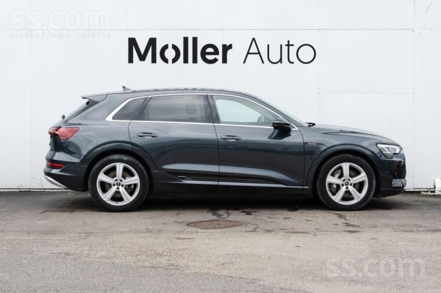 Pelēks Audi E-Tron 2023 Rīga, ar dzinēja tilpumu 0.00 L un nobraukumu 37 tūkst. km par 38900 €, foto 6 vietnē AUTOMOTO.COM.LV