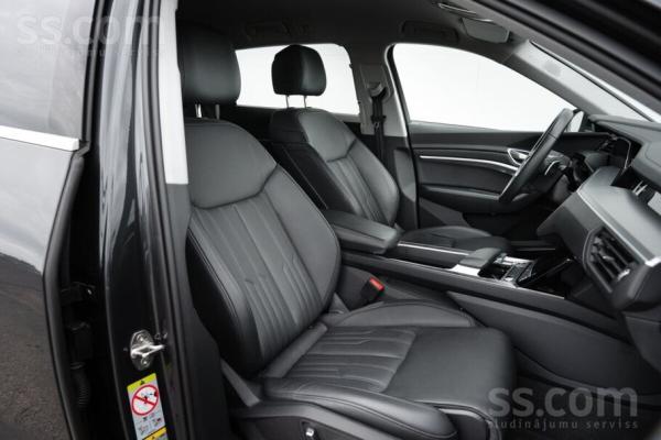 Pelēks Audi E-Tron 2023 Rīga, ar dzinēja tilpumu 0.00 L un nobraukumu 37 tūkst. km par 38900 €, foto 8 vietnē AUTOMOTO.COM.LV