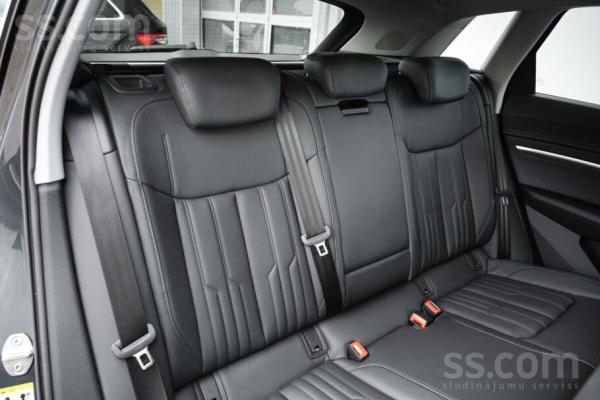 Pelēks Audi E-Tron 2023 Rīga, ar dzinēja tilpumu 0.00 L un nobraukumu 37 tūkst. km par 38900 €, foto 11 vietnē AUTOMOTO.COM.LV