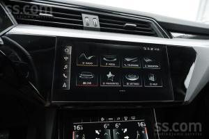 Pelēks Audi E-Tron 2023 Rīga, ar dzinēja tilpumu 0.00 L un nobraukumu 37 tūkst. km par 38900 €, foto 27 vietnē AUTOMOTO.COM.LV