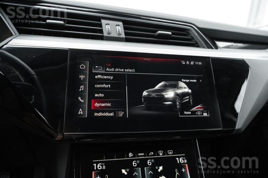 Pelēks Audi E-Tron 2023 Rīga, ar dzinēja tilpumu 0.00 L un nobraukumu 37 tūkst. km par 38900 €, foto 29 vietnē AUTOMOTO.COM.LV
