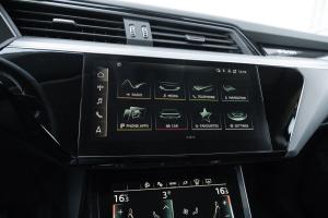 Серый Ауди E-Tron 2023 в Рига, объемом двигателя 0.00 л и пробегом 48 тыс. км за 38500 €, фото 29 на AUTOMOTO.COM.LV