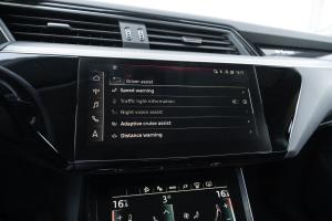 Серый Ауди E-Tron 2023 в Рига, объемом двигателя 0.00 л и пробегом 48 тыс. км за 38500 €, фото 35 на AUTOMOTO.COM.LV