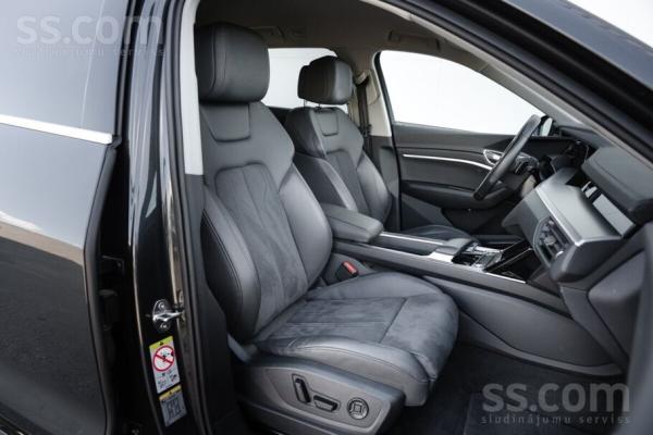 Pelēks Audi E-Tron 2023 Rīga, ar dzinēja tilpumu 0.00 L un nobraukumu 48 tūkst. km par 38500 €, foto 7 vietnē AUTOMOTO.COM.LV
