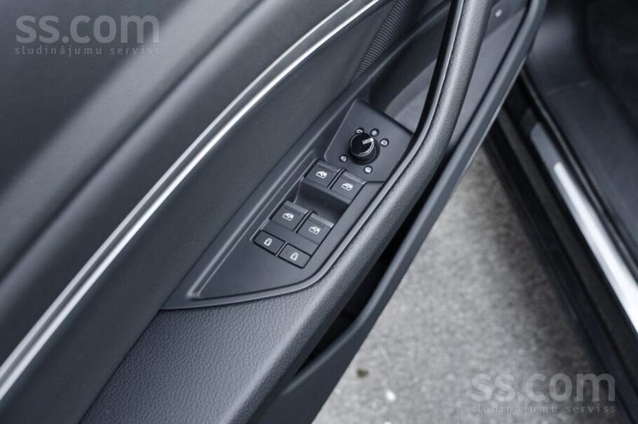 Pelēks Audi E-Tron 2023 Rīga, ar dzinēja tilpumu 0.00 L un nobraukumu 48 tūkst. km par 38500 €, foto 13 vietnē AUTOMOTO.COM.LV