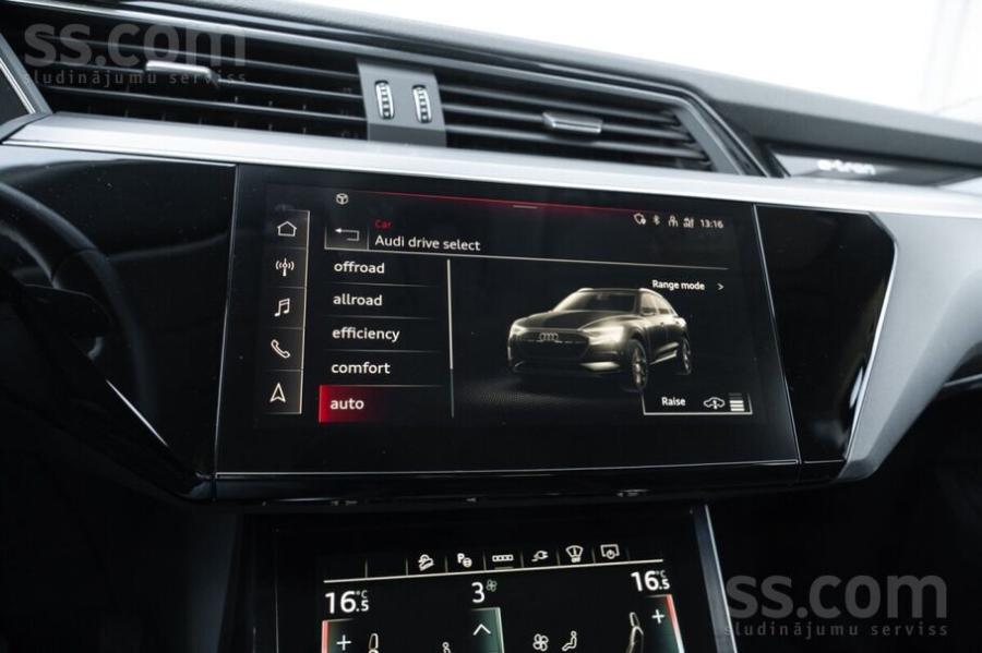 Pelēks Audi E-Tron 2023 Rīga, ar dzinēja tilpumu 0.00 L un nobraukumu 48 tūkst. km par 38500 €, foto 32 vietnē AUTOMOTO.COM.LV