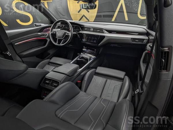 Grey Audi E-Tron 2023 in Tukums, with an engine capacity of 0.00 L and mileage of 132 thousand km for 39990 €, photo 6 on AUTOMOTO.COM.LV