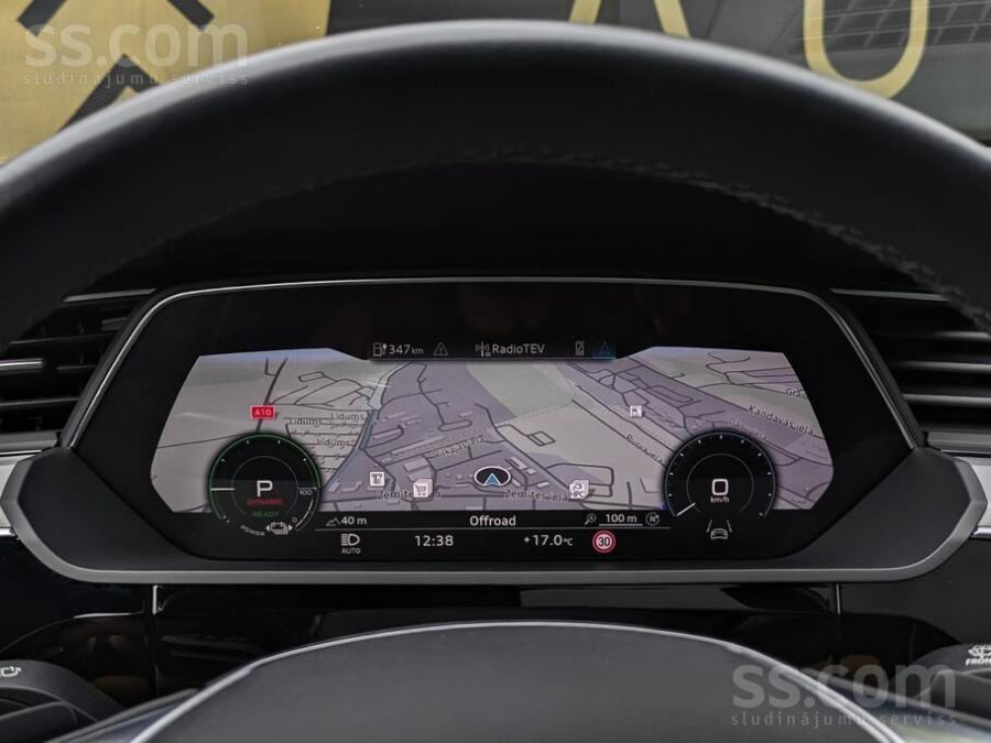 Серый Ауди E-Tron 2023 в Тукумс, объемом двигателя 0.00 л и пробегом 132 тыс. км за 39990 €, фото 10 на AUTOMOTO.COM.LV