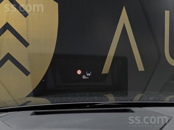 Grey Audi E-Tron 2023 in Tukums, with an engine capacity of 0.00 L and mileage of 132 thousand km for 39990 €, photo 11 on AUTOMOTO.COM.LV