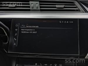 Серый Ауди E-Tron 2023 в Тукумс, объемом двигателя 0.00 л и пробегом 132 тыс. км за 39990 €, фото 24 на AUTOMOTO.COM.LV