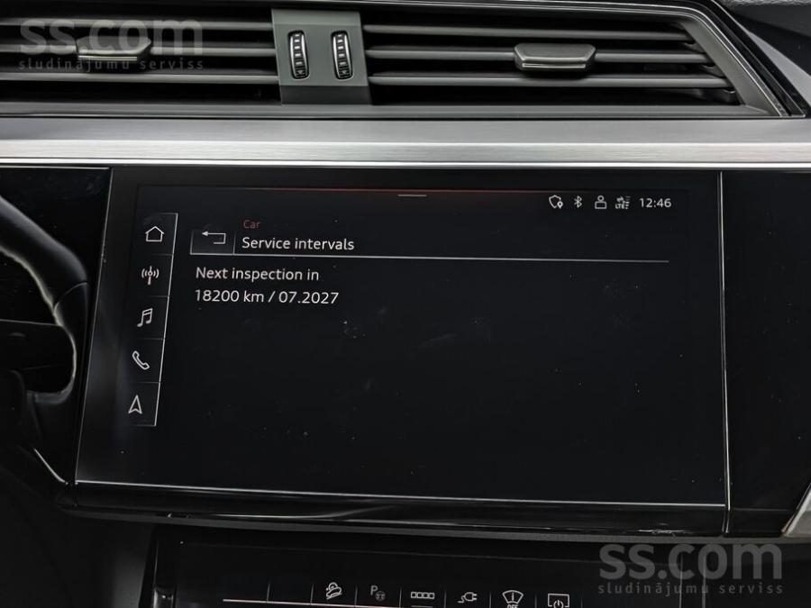 Серый Ауди E-Tron 2023 в Тукумс, объемом двигателя 0.00 л и пробегом 132 тыс. км за 39990 €, фото 24 на AUTOMOTO.COM.LV