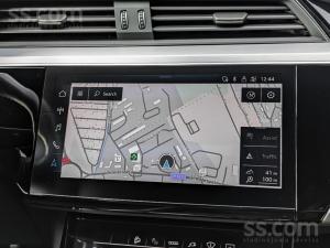 Серый Ауди E-Tron 2023 в Тукумс, объемом двигателя 0.00 л и пробегом 132 тыс. км за 39990 €, фото 31 на AUTOMOTO.COM.LV