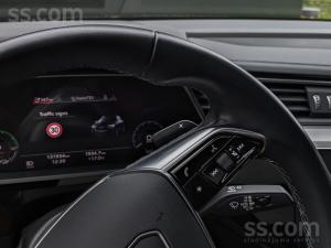 Серый Ауди E-Tron 2023 в Тукумс, объемом двигателя 0.00 л и пробегом 132 тыс. км за 39990 €, фото 34 на AUTOMOTO.COM.LV