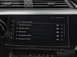 Серый Ауди E-Tron 2023 в Тукумс, объемом двигателя 0.00 л и пробегом 132 тыс. км за 39990 €, фото 35 на AUTOMOTO.COM.LV
