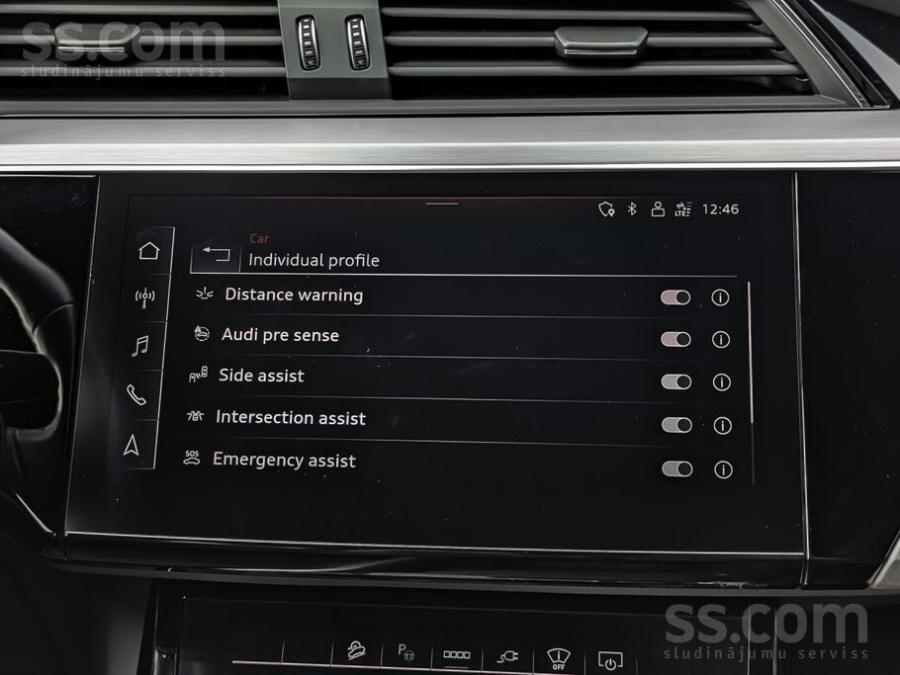 Серый Ауди E-Tron 2023 в Тукумс, объемом двигателя 0.00 л и пробегом 132 тыс. км за 39990 €, фото 35 на AUTOMOTO.COM.LV