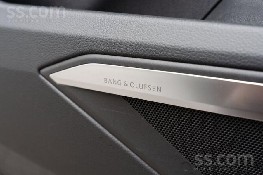 Grey Audi E-Tron 2024 in Riga, with an engine capacity of 0.00 L and mileage of 73 thousand km for 64100 €, photo 12 on AUTOMOTO.COM.LV