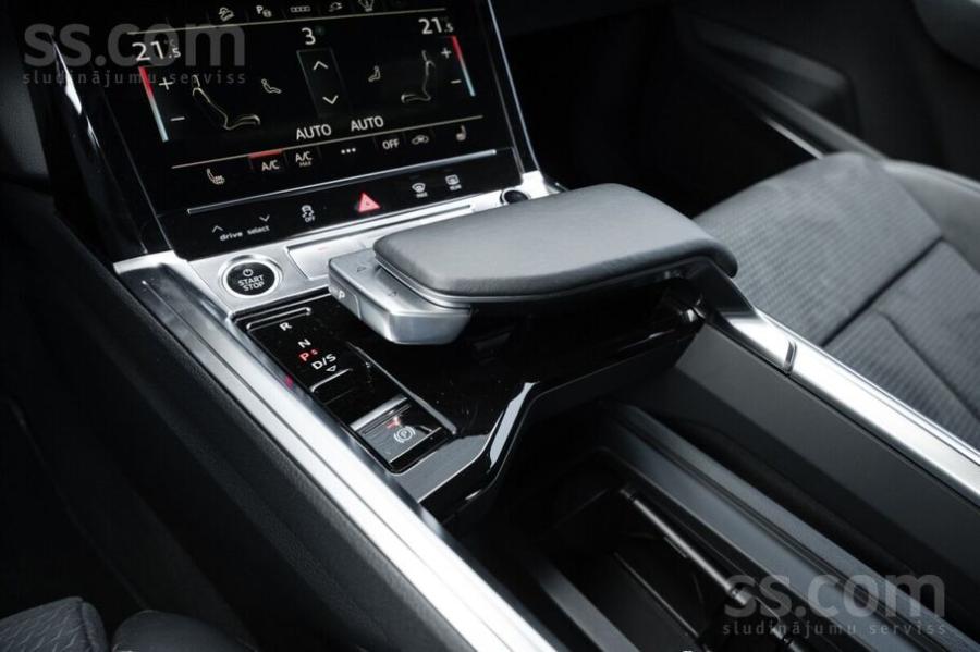 Grey Audi E-Tron 2024 in Riga, with an engine capacity of 0.00 L and mileage of 73 thousand km for 64100 €, photo 33 on AUTOMOTO.COM.LV