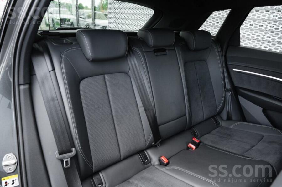 Grey Audi E-Tron 2024 in Riga, with an engine capacity of 0.00 L and mileage of 73 thousand km for 64100 €, photo 35 on AUTOMOTO.COM.LV