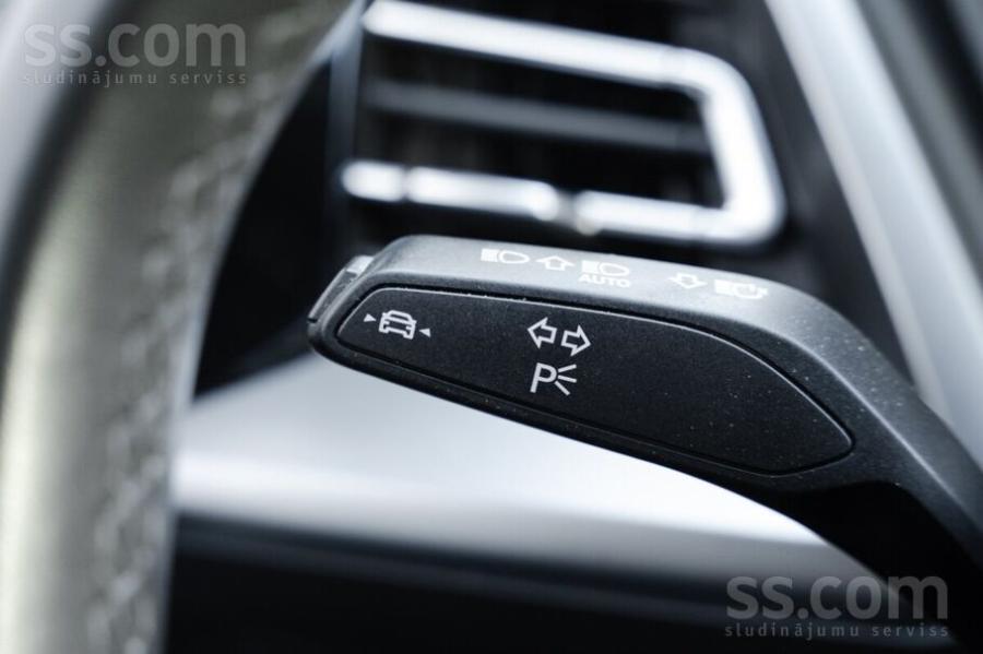 Pelēks Audi E-Tron 2024 Rīga, ar dzinēja tilpumu 0.00 L un nobraukumu 48 tūkst. km par 44900 €, foto 17 vietnē AUTOMOTO.COM.LV