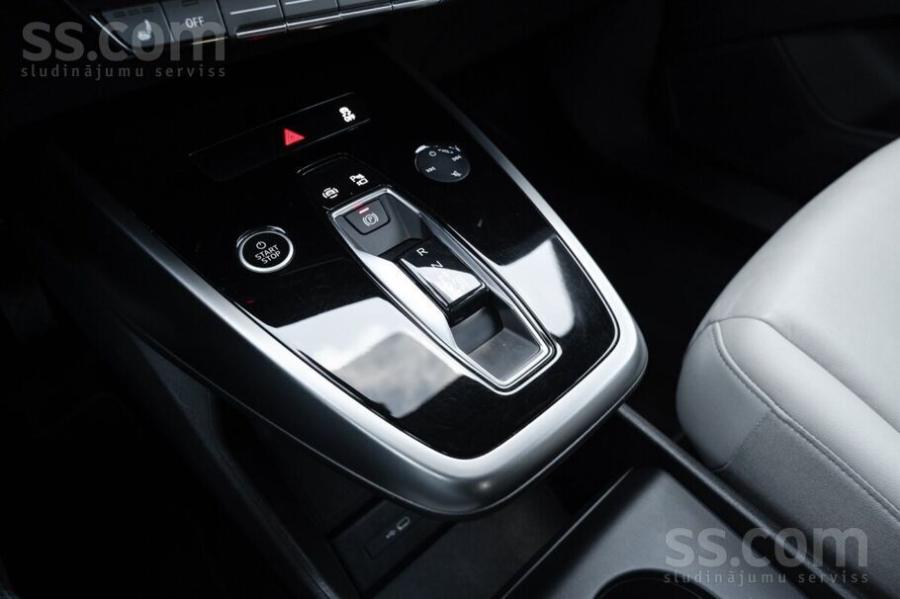 Pelēks Audi E-Tron 2024 Rīga, ar dzinēja tilpumu 0.00 L un nobraukumu 48 tūkst. km par 44900 €, foto 30 vietnē AUTOMOTO.COM.LV