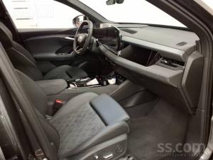 Grey Audi E-Tron 2025 in Riga, with an engine capacity of 0.00 L and mileage of 11 thousand km for 65400 €, photo 9 on AUTOMOTO.COM.LV