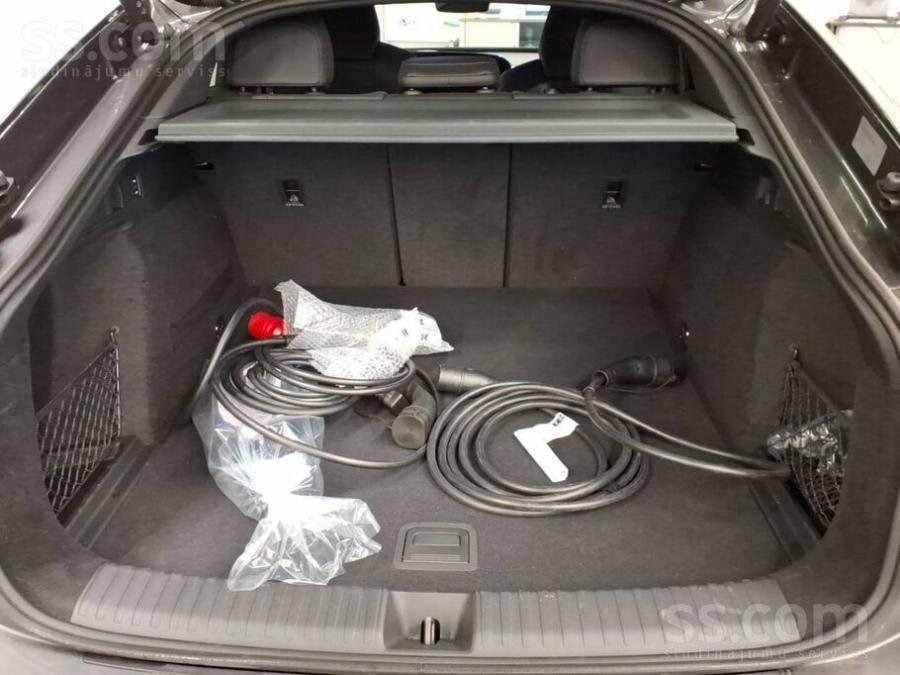 Grey Audi E-Tron 2025 in Riga, with an engine capacity of 0.00 L and mileage of 11 thousand km for 65400 €, photo 17 on AUTOMOTO.COM.LV