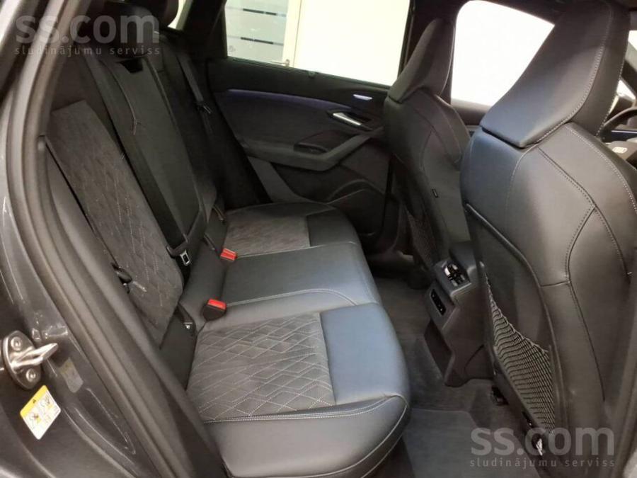 Grey Audi E-Tron 2025 in Riga, with an engine capacity of 0.00 L and mileage of 9 thousand km for 69100 €, photo 11 on AUTOMOTO.COM.LV