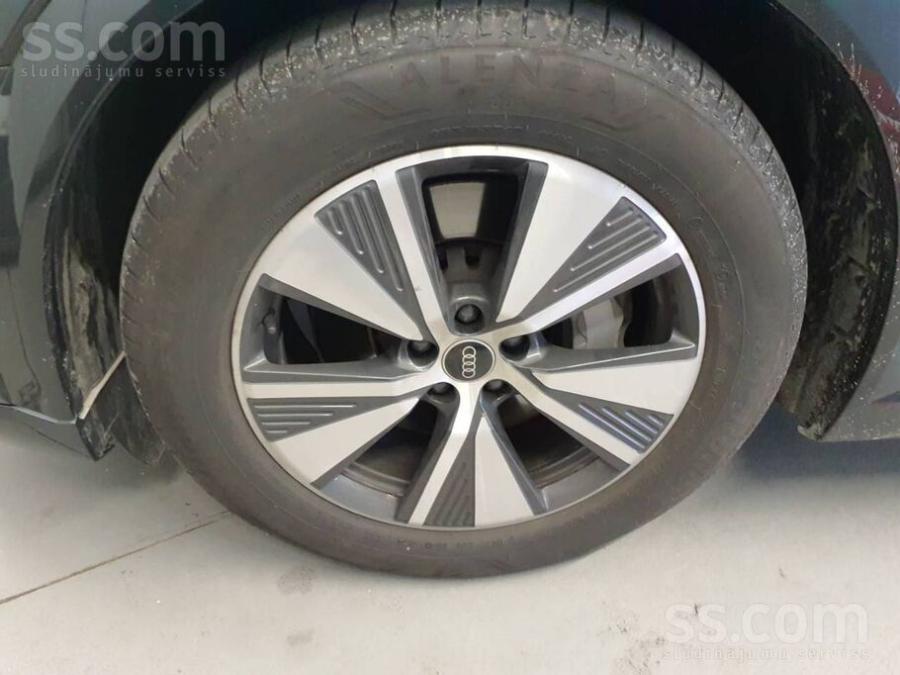 Grey Audi E-Tron 2025 in Riga, with an engine capacity of 0.00 L and mileage of 18 thousand km for 54400 €, photo 14 on AUTOMOTO.COM.LV