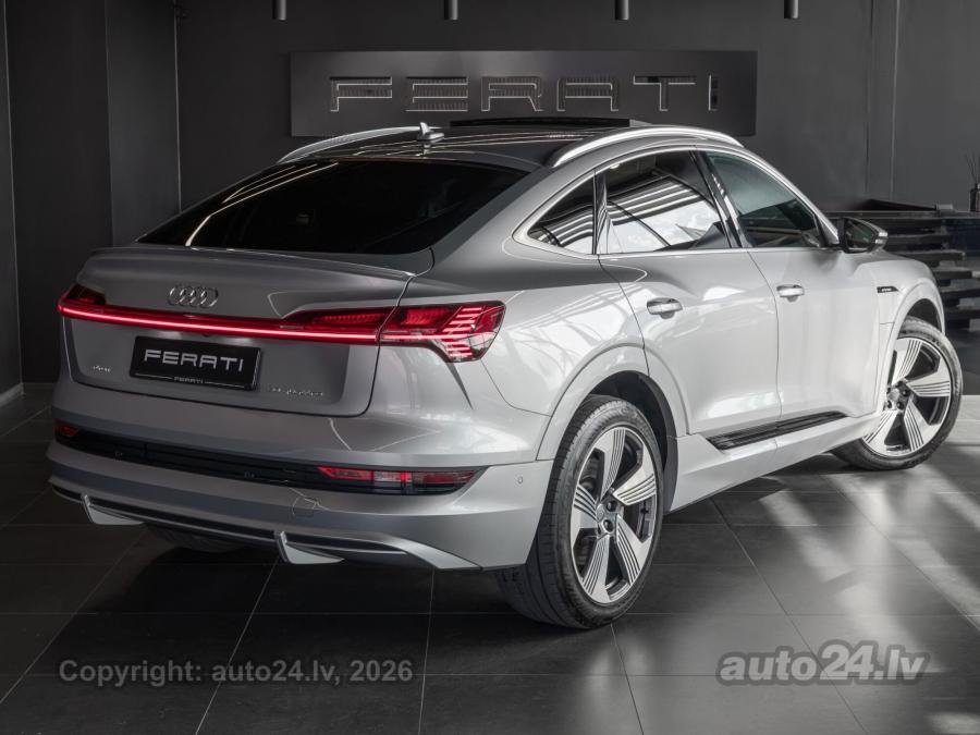 Pelēks Audi E-Tron 2020 Tallina, ar dzinēja tilpumu 0.00 L un nobraukumu 101 tūkst. km par 30900 €, foto 3 vietnē AUTOMOTO.COM.LV