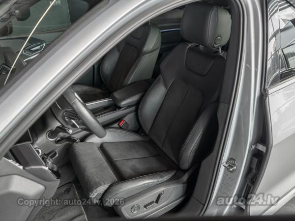 Grey Audi E-Tron 2020 in Tallinn, with an engine capacity of 0.00 L and mileage of 101 thousand km for 30900 €, photo 6 on AUTOMOTO.COM.LV