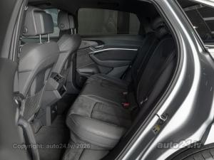 Pelēks Audi E-Tron 2020 Tallina, ar dzinēja tilpumu 0.00 L un nobraukumu 101 tūkst. km par 30900 €, foto 9 vietnē AUTOMOTO.COM.LV