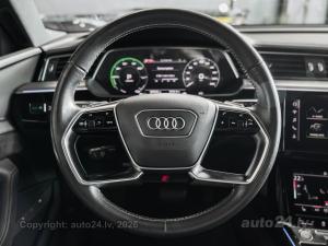 Pelēks Audi E-Tron 2020 Tallina, ar dzinēja tilpumu 0.00 L un nobraukumu 101 tūkst. km par 30900 €, foto 12 vietnē AUTOMOTO.COM.LV