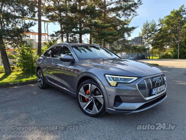 Pelēks Audi E-Tron 2020 Tallina, ar dzinēja tilpumu 0.00 L un nobraukumu 125 tūkst. km par 28600 €, foto 1 vietnē AUTOMOTO.COM.LV