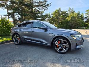 Pelēks Audi E-Tron 2020 Tallina, ar dzinēja tilpumu 0.00 L un nobraukumu 125 tūkst. km par 28600 €, foto 4 vietnē AUTOMOTO.COM.LV
