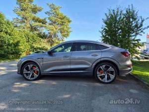 Pelēks Audi E-Tron 2020 Tallina, ar dzinēja tilpumu 0.00 L un nobraukumu 125 tūkst. km par 28600 €, foto 8 vietnē AUTOMOTO.COM.LV