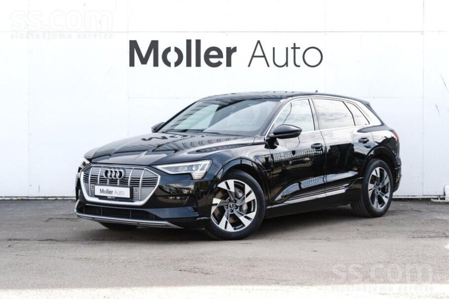 Grey Audi E-Tron 2021 in Riga, with an engine capacity of 0.00 L and mileage of 76 thousand km for 27900 €, photo 1 on AUTOMOTO.COM.LV