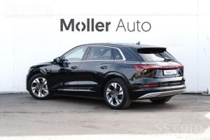 Grey Audi E-Tron 2021 in Riga, with an engine capacity of 0.00 L and mileage of 76 thousand km for 27900 €, photo 4 on AUTOMOTO.COM.LV